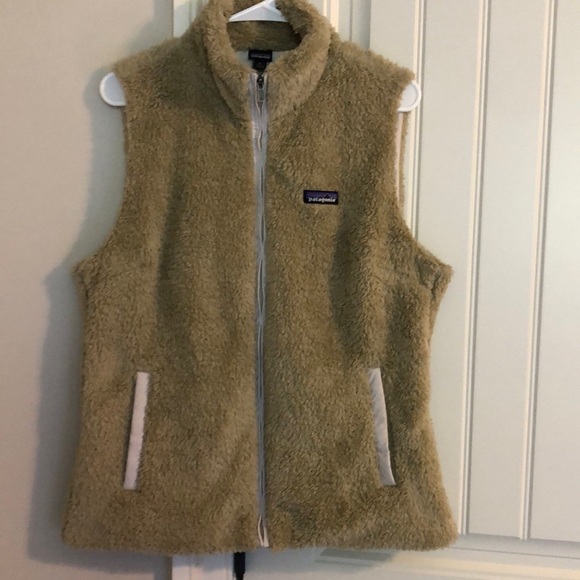 Patagonia | Jackets & Coats | Womens Patagonia Fuzzy Vest | Poshmark